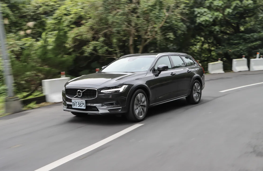 所到之處皆優雅 Volvo V90 Cross Country Ultimate B5 AWD | Focal Inside 內識境
